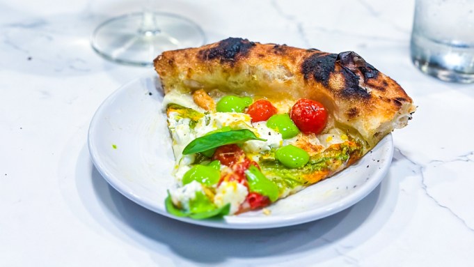 Les 7 meilleurs vins à associer à votre pizza préférée - de Napolitan à ...